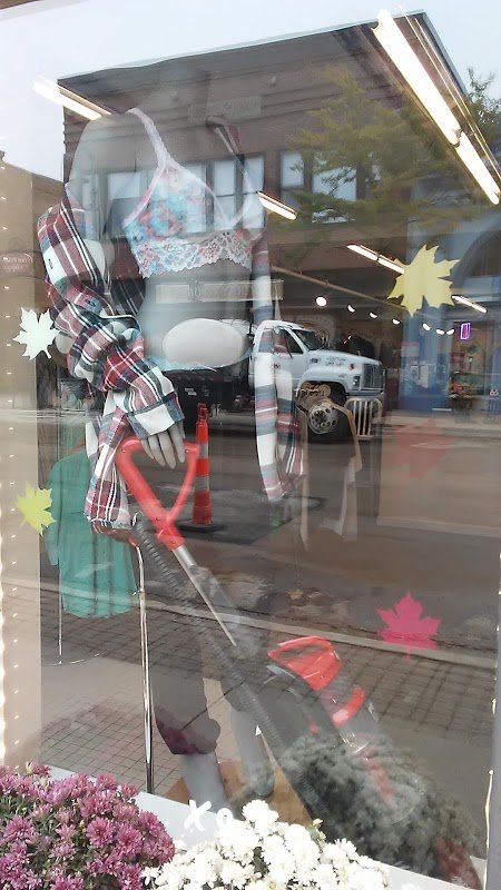 Color Wear | Visit Charlevoix, Michigan | Charlevoix the Beautiful!