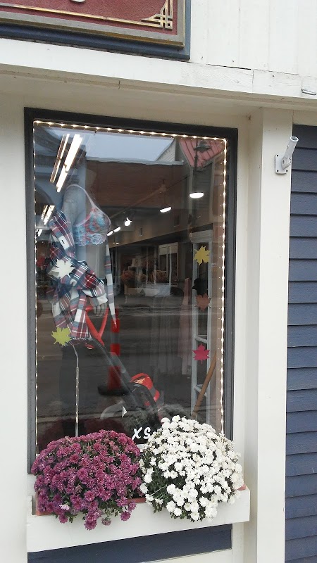 Color Wear | Visit Charlevoix, Michigan | Charlevoix the Beautiful!