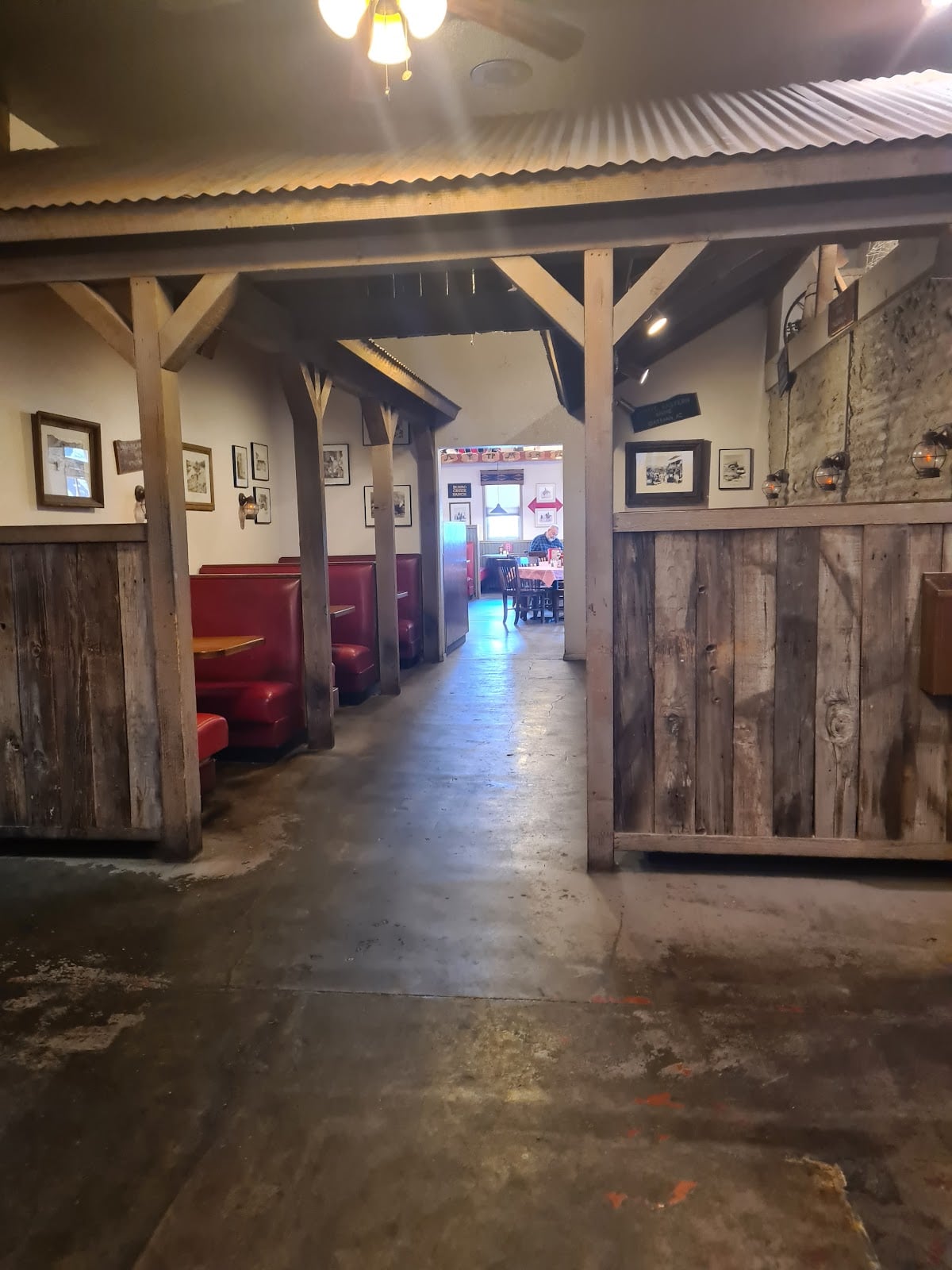Dambar & Steakhouse - Kingman Tourism
