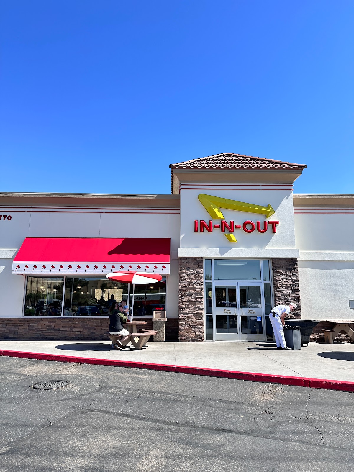 In-N-Out Burger - Kingman Tourism