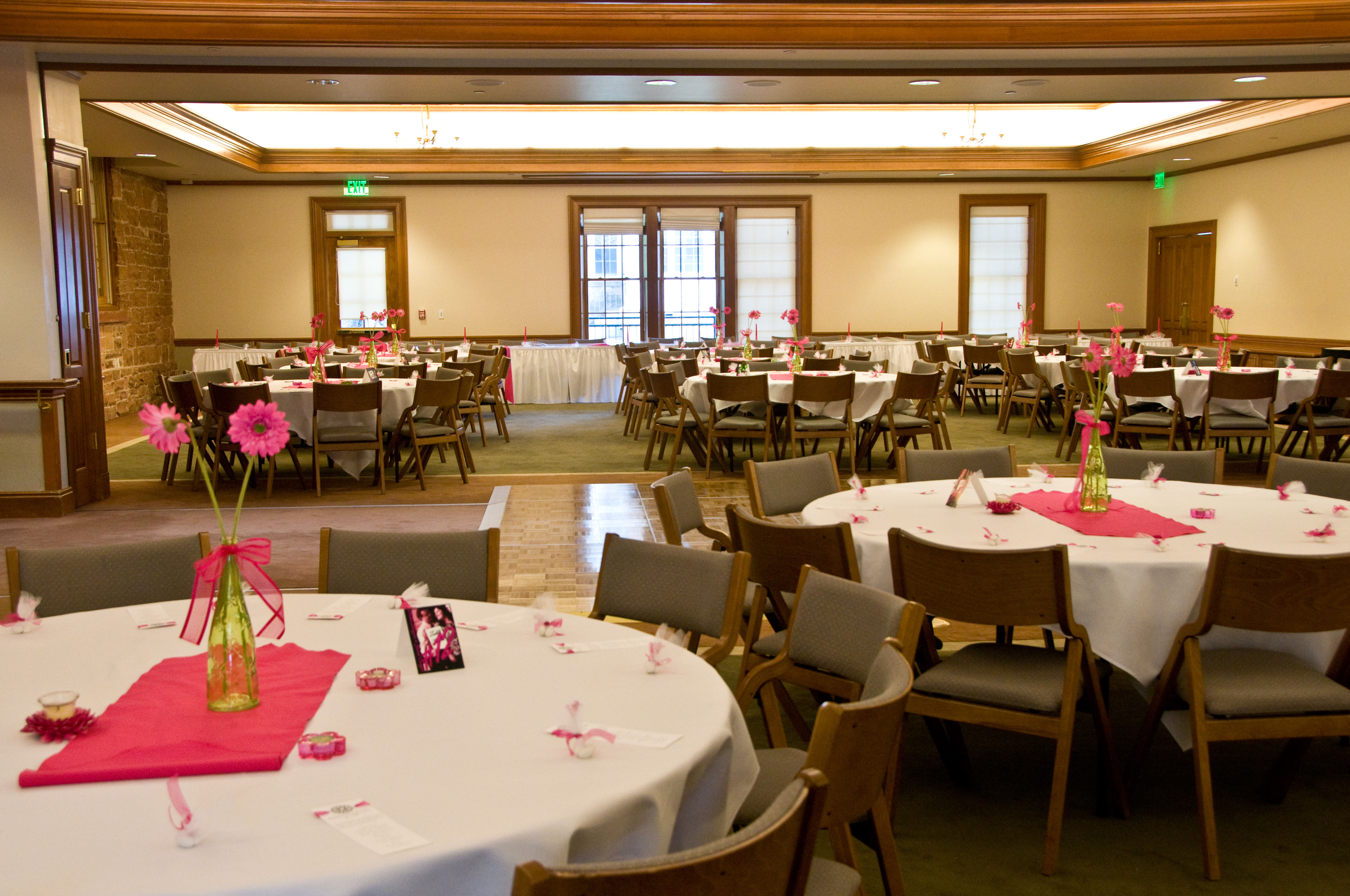 University Guest House - Officers Club - Weddings