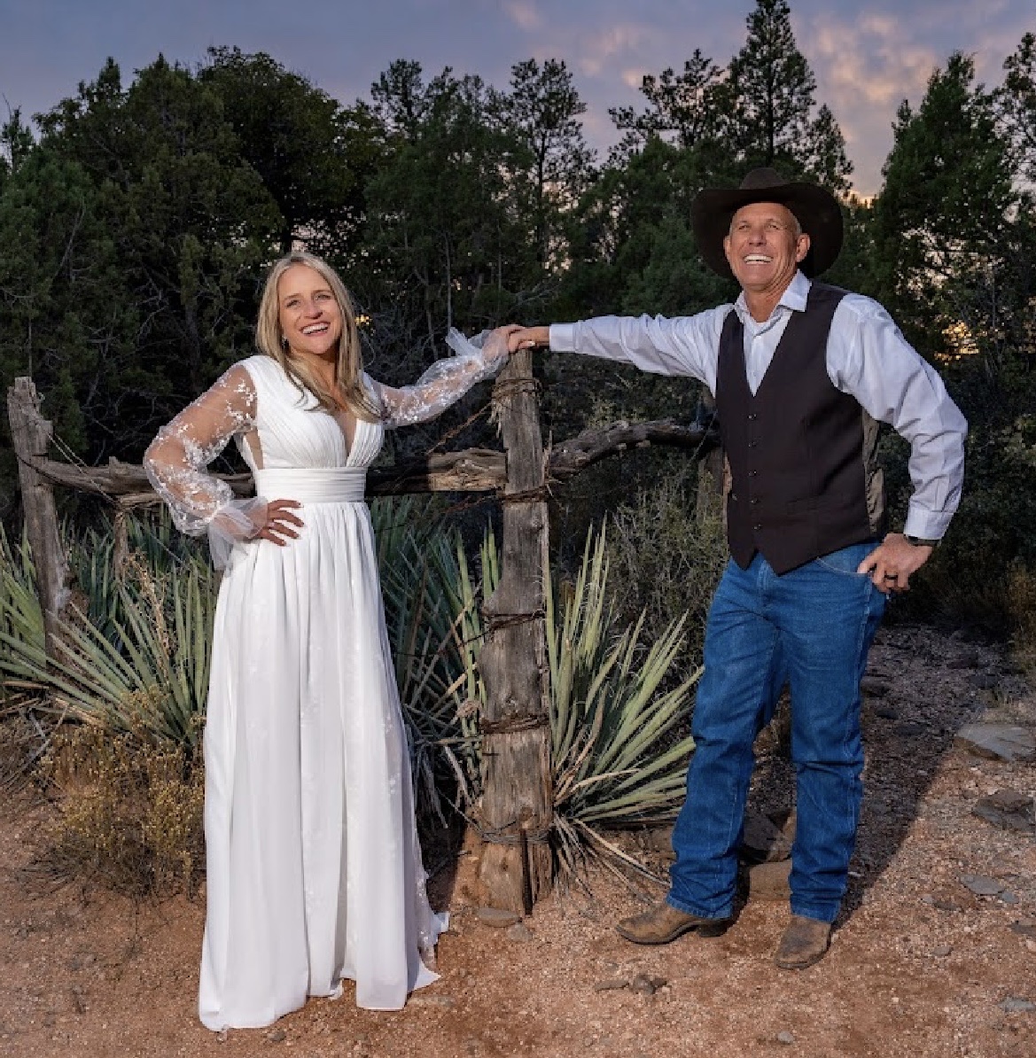 Sedona Elopement Weddings - Sedona, Arizona