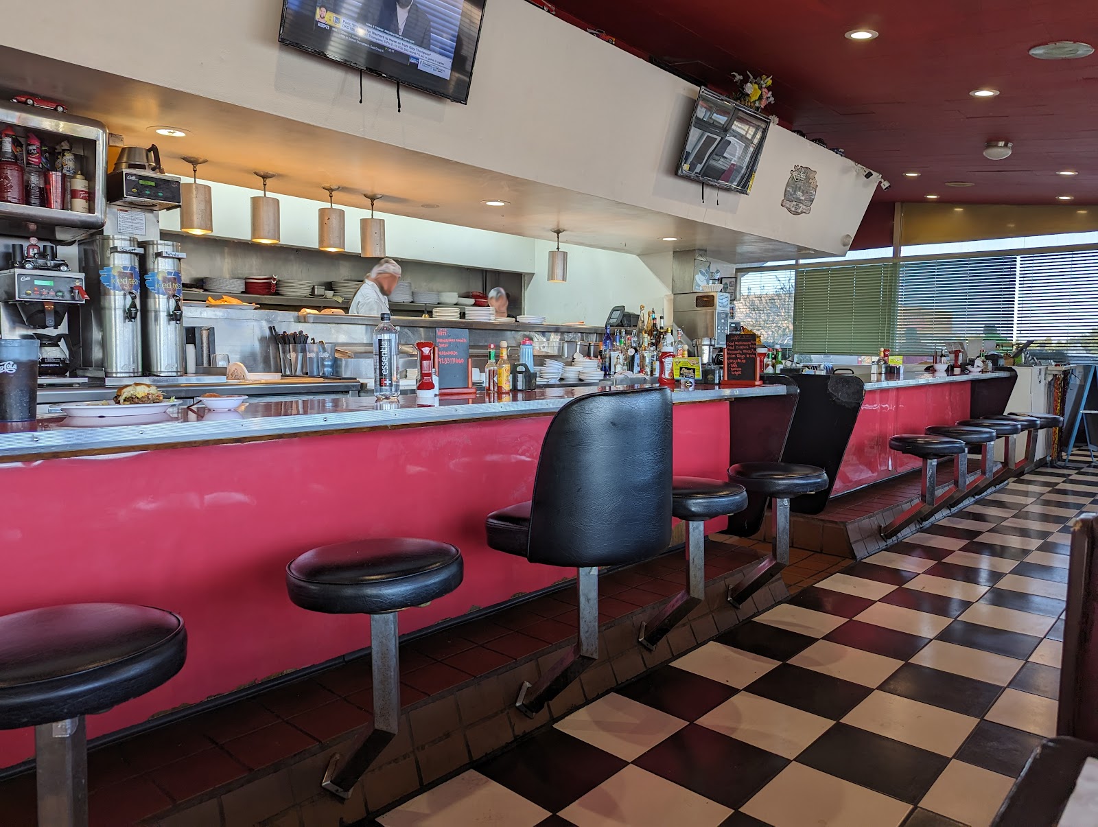 Rutherford's 66 Family Diner